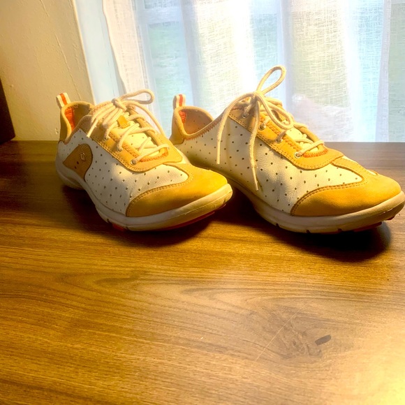 Privo | Shoes | Priv By Clarks Womens Lace Up Leather Shoes | Poshmark